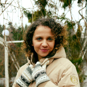 Logos family - People | Logos NGO